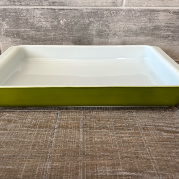 Pyrex | Kitchen | Vintage Pyrex Lasagna Pan Baking Dish 933 Verde 35x9 ...